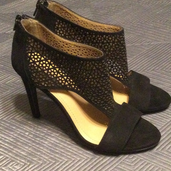 BCBGeneration | Shoes | Bcbgeneration 75 Black Heels For Women | Poshmark